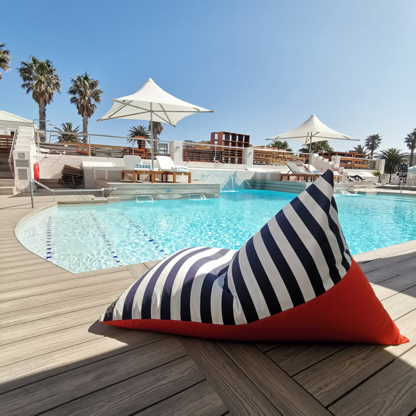 Premium Outdoor Teardrop Beanbags – Water-Resistant, UV-Protected ...