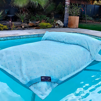 Aqua Loungers, Floating Beanbags, Pool Bean Bags, Pool Loungers ...