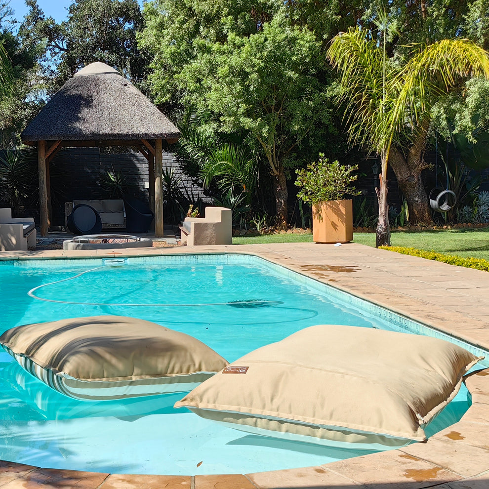 Aqua Loungers, Floating Beanbags, Pool Bean Bags, Pool Loungers ...