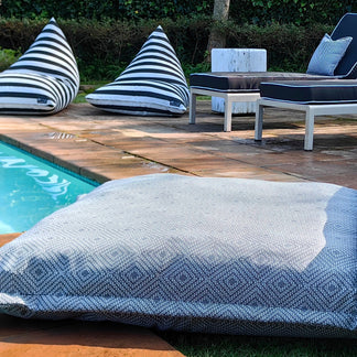 Aqua Loungers, Floating Beanbags, Pool Bean Bags, Pool Loungers ...